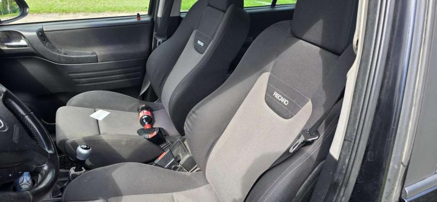 Melns Opel Zafira 2004 Viļņa, ar dzinēja tilpumu 1.80 L un nobraukumu 257 tūkst. km par 1200 €, foto 10 vietnē AUTOMOTO.COM.LV