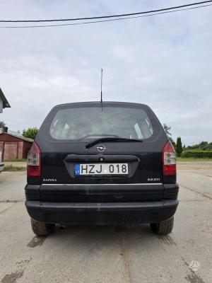 Melns Opel Zafira 2004 Plungė, ar dzinēja tilpumu 2.20 L un nobraukumu 405 tūkst. km par 900 €, foto 4 vietnē AUTOMOTO.COM.LV