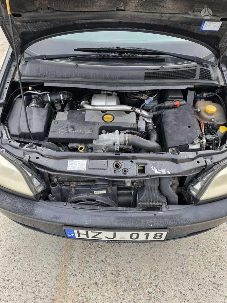 Melns Opel Zafira 2004 Plungė, ar dzinēja tilpumu 2.20 L un nobraukumu 405 tūkst. km par 900 €, foto 5 vietnē AUTOMOTO.COM.LV