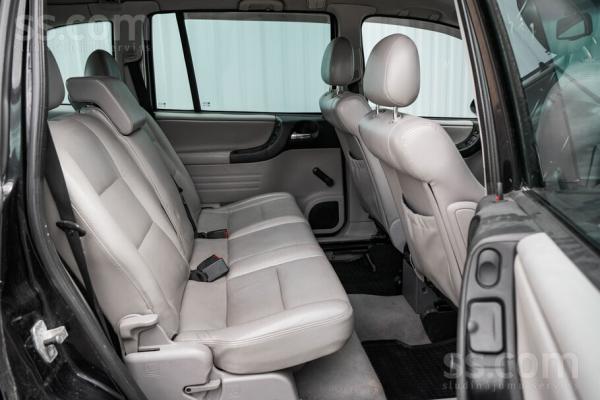 Black Opel Zafira 2004 in Ogre, with an engine capacity of 2.00 L and mileage of 306 thousand km for 2250 €, photo 3 on AUTOMOTO.COM.LV