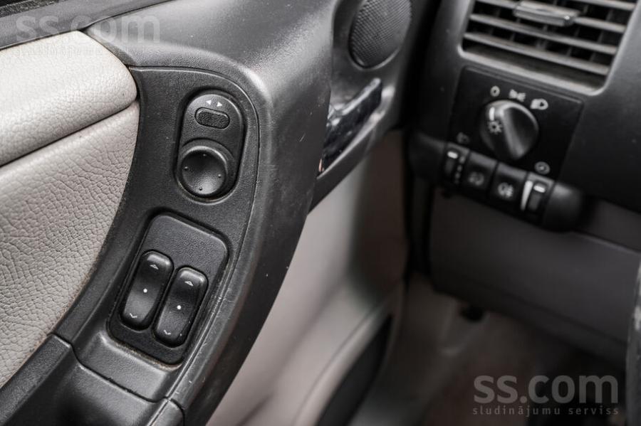 Melns Opel Zafira 2004 Ogre, ar dzinēja tilpumu 2.00 L un nobraukumu 306 tūkst. km par 2250 €, foto 16 vietnē AUTOMOTO.COM.LV