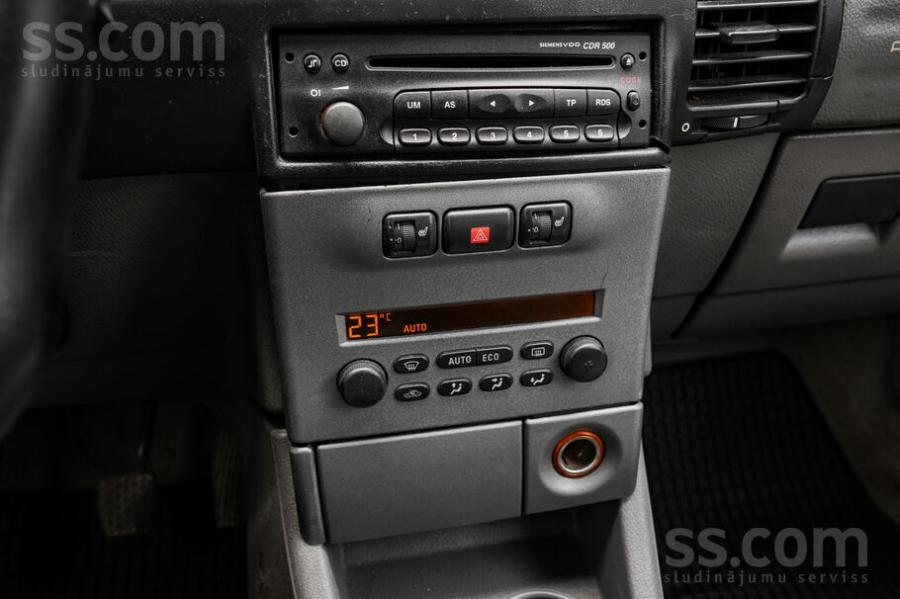 Melns Opel Zafira 2004 Ogre, ar dzinēja tilpumu 2.00 L un nobraukumu 306 tūkst. km par 2250 €, foto 18 vietnē AUTOMOTO.COM.LV