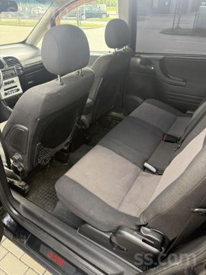 Melns Opel Zafira 2004 Jelgava, ar dzinēja tilpumu 2.00 L un nobraukumu 392 tūkst. km par 850 €, foto 10 vietnē AUTOMOTO.COM.LV