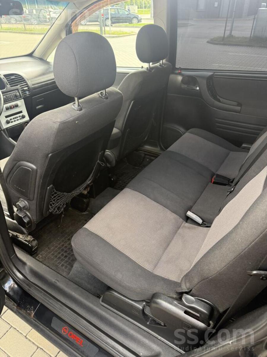 Melns Opel Zafira 2004 Jelgava, ar dzinēja tilpumu 2.00 L un nobraukumu 392 tūkst. km par 850 €, foto 10 vietnē AUTOMOTO.COM.LV
