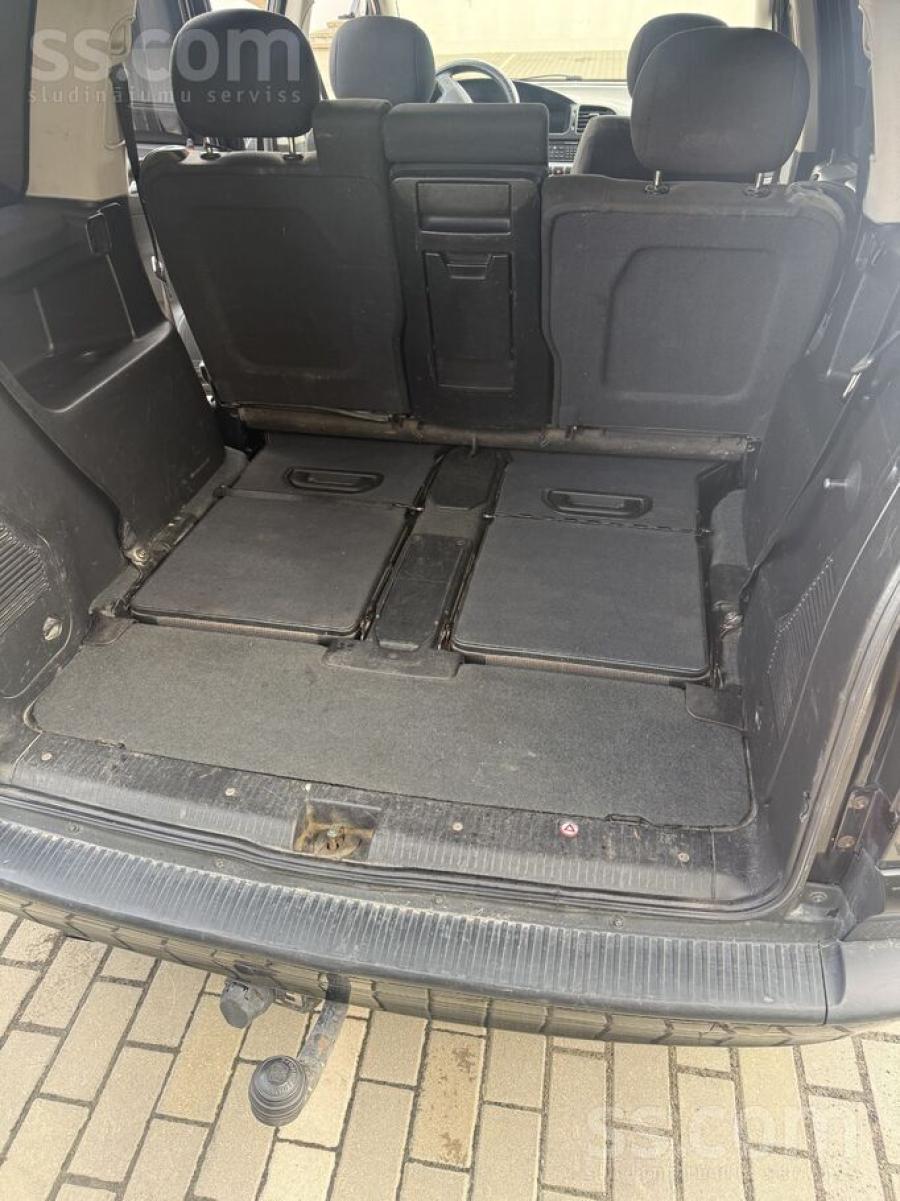 Melns Opel Zafira 2004 Jelgava, ar dzinēja tilpumu 2.00 L un nobraukumu 392 tūkst. km par 850 €, foto 11 vietnē AUTOMOTO.COM.LV