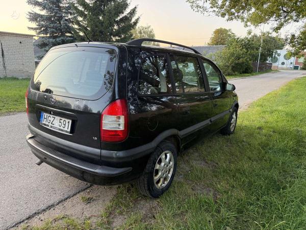 Black Opel Zafira 2004 in Vilnius, with an engine capacity of 1.60 L and mileage of 281 thousand km for 600 €, photo 6 on AUTOMOTO.COM.LV