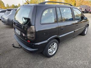 Melns Opel Zafira 2004 Valmiera, ar dzinēja tilpumu 1.80 L un nobraukumu 229 tūkst. km par 2300 €, foto 4 vietnē AUTOMOTO.COM.LV