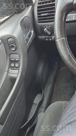Melns Opel Zafira 2004 Valmiera, ar dzinēja tilpumu 1.80 L un nobraukumu 229 tūkst. km par 2300 €, foto 13 vietnē AUTOMOTO.COM.LV