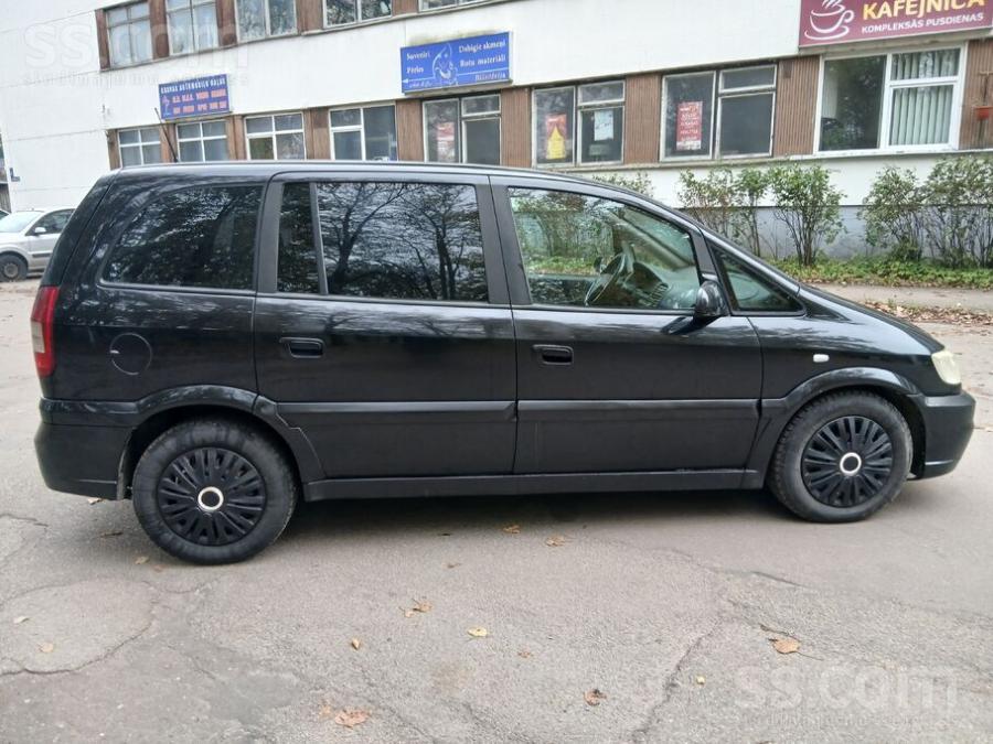Black Opel Zafira 2004 in Riga, with an engine capacity of 2.20 L and mileage of 343 thousand km for 1300 €, photo 7 on AUTOMOTO.COM.LV