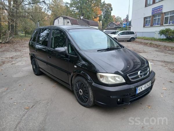 Melns Opel Zafira 2004 Rīga, ar dzinēja tilpumu 2.20 L un nobraukumu 343 tūkst. km par 1300 €, foto 8 vietnē AUTOMOTO.COM.LV