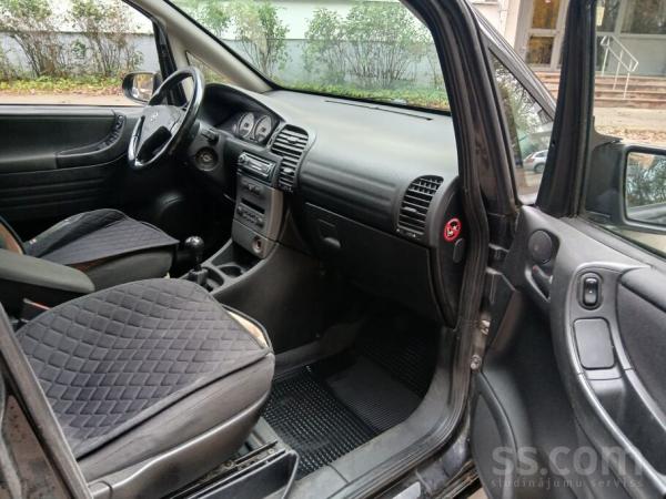 Melns Opel Zafira 2004 Rīga, ar dzinēja tilpumu 2.20 L un nobraukumu 343 tūkst. km par 1300 €, foto 11 vietnē AUTOMOTO.COM.LV