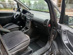 Black Opel Zafira 2004 in Riga, with an engine capacity of 2.20 L and mileage of 343 thousand km for 1300 €, photo 11 on AUTOMOTO.COM.LV