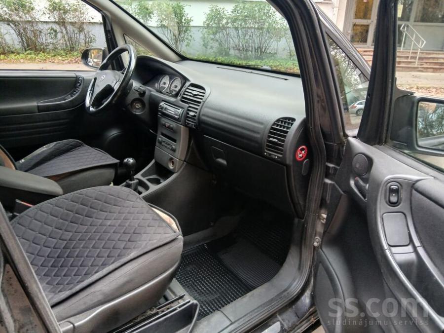 Black Opel Zafira 2004 in Riga, with an engine capacity of 2.20 L and mileage of 343 thousand km for 1300 €, photo 11 on AUTOMOTO.COM.LV
