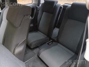 Black Opel Zafira 2004 in Riga, with an engine capacity of 2.20 L and mileage of 343 thousand km for 1300 €, photo 13 on AUTOMOTO.COM.LV