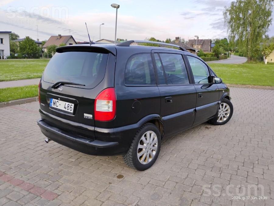 Melns Opel Zafira 2005 Cēsis, ar dzinēja tilpumu 2.20 L un nobraukumu 239 tūkst. km par 1250 €, foto 4 vietnē AUTOMOTO.COM.LV