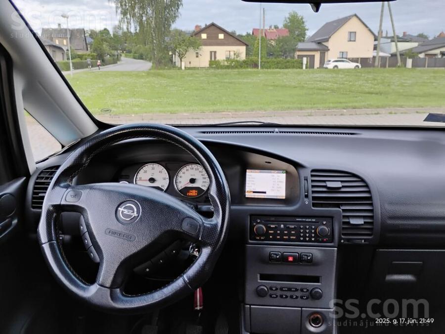 Melns Opel Zafira 2005 Cēsis, ar dzinēja tilpumu 2.20 L un nobraukumu 239 tūkst. km par 1250 €, foto 20 vietnē AUTOMOTO.COM.LV