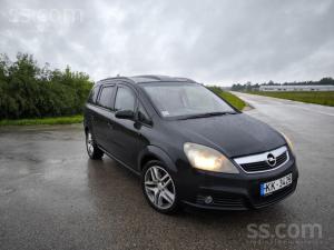 Black Opel Zafira 2005 in Riga, with an engine capacity of 1.90 L and mileage of 340 thousand km for 1900 €, photo 2 on AUTOMOTO.COM.LV
