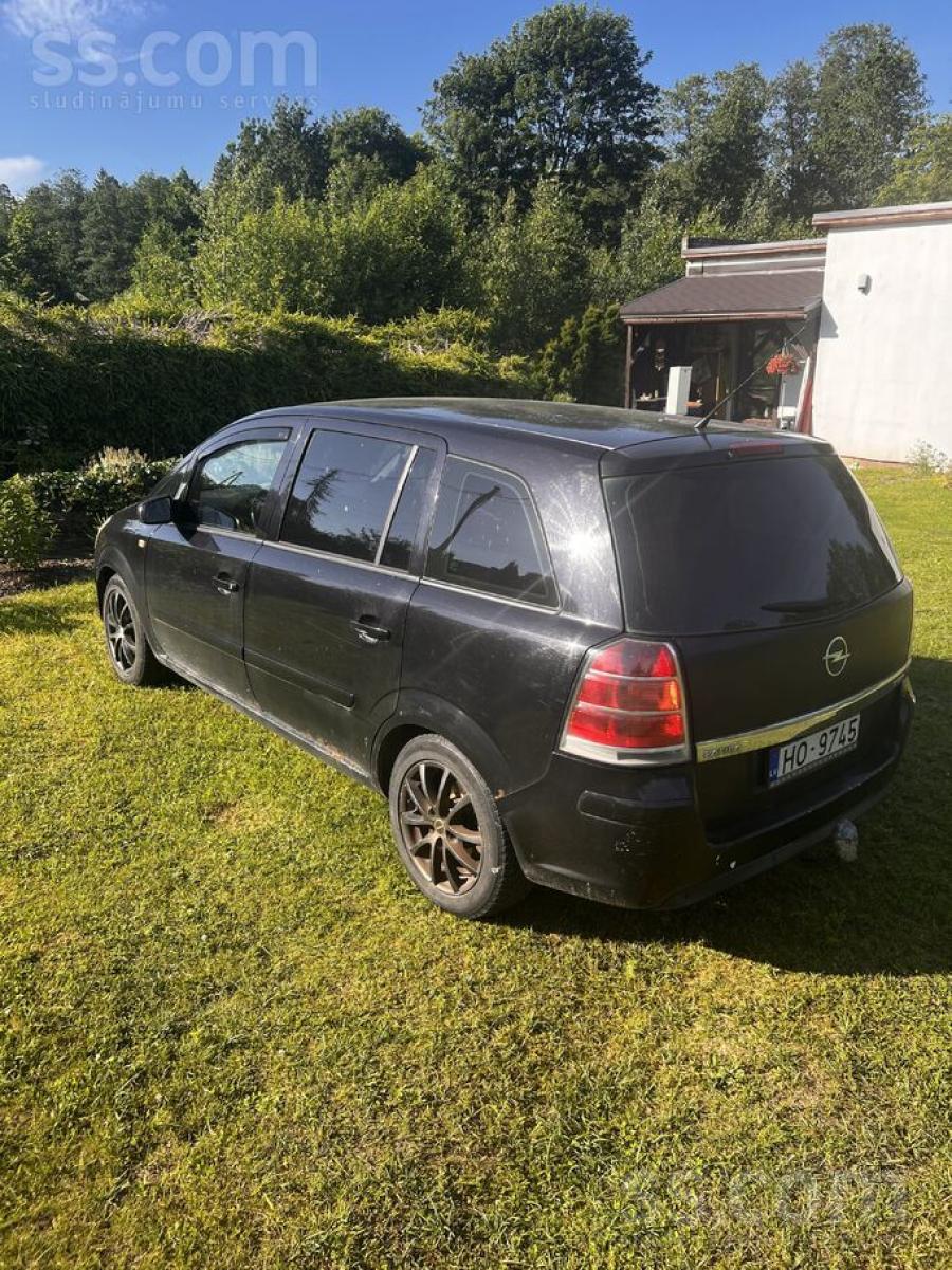 Melns Opel Zafira 2005 Rīga, ar dzinēja tilpumu 1.90 L un nobraukumu 467 tūkst. km par 600 €, foto 1 vietnē AUTOMOTO.COM.LV