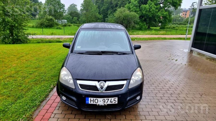 Melns Opel Zafira 2005 Cēsis, ar dzinēja tilpumu 1.90 L un nobraukumu 472 tūkst. km par 1350 €, foto 2 vietnē AUTOMOTO.COM.LV