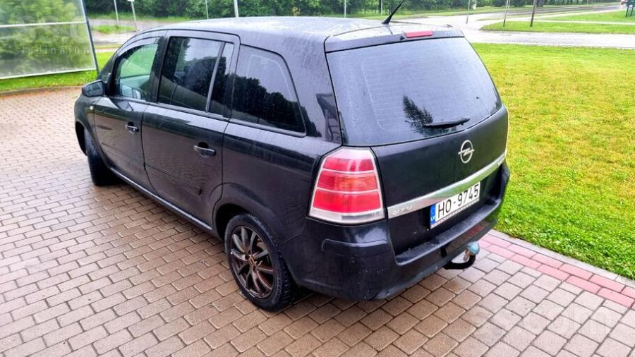 Melns Opel Zafira 2005 Cēsis, ar dzinēja tilpumu 1.90 L un nobraukumu 472 tūkst. km par 1350 €, foto 7 vietnē AUTOMOTO.COM.LV