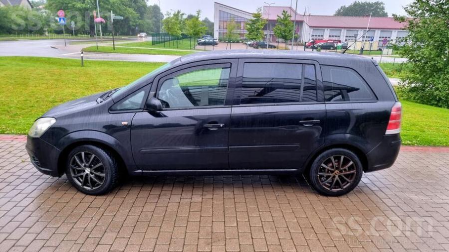 Melns Opel Zafira 2005 Cēsis, ar dzinēja tilpumu 1.90 L un nobraukumu 472 tūkst. km par 1350 €, foto 8 vietnē AUTOMOTO.COM.LV