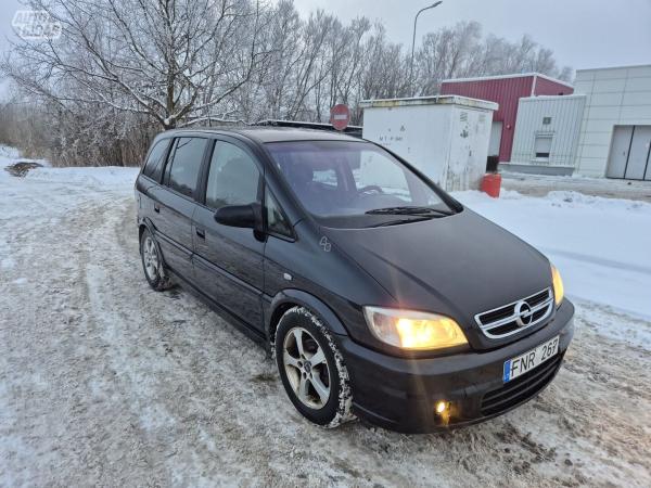 Black Opel Zafira 2005 in Siauliai, with an engine capacity of 2.20 L and mileage of 292 thousand km for 1050 €, photo 5 on AUTOMOTO.COM.LV