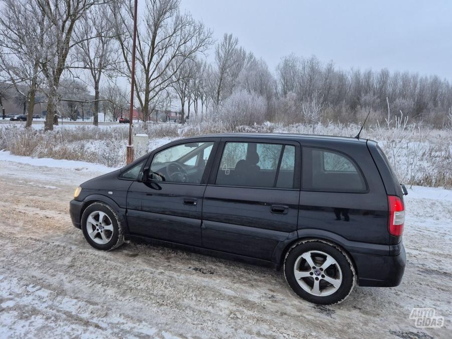 Melns Opel Zafira 2005 Šauļi, ar dzinēja tilpumu 2.20 L un nobraukumu 292 tūkst. km par 1050 €, foto 10 vietnē AUTOMOTO.COM.LV