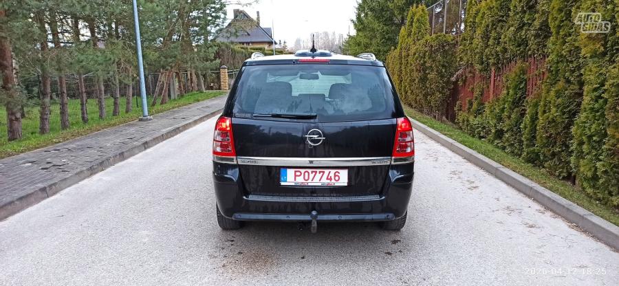 Black Opel Zafira 2005 in Vilnius, with an engine capacity of 1.90 L and mileage of 290 thousand km for 2950 €, photo 6 on AUTOMOTO.COM.LV