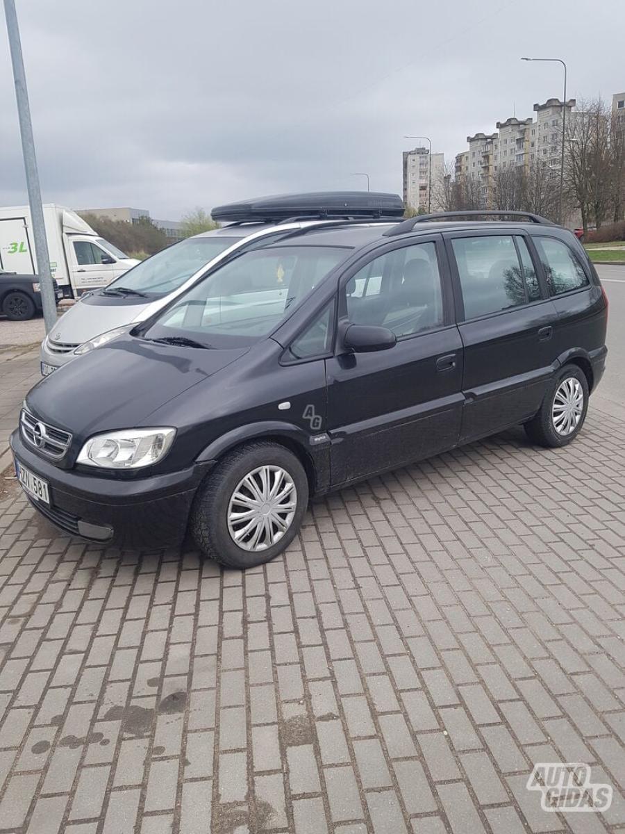 Black Opel Zafira 2005 in Kaunas, with an engine capacity of 2.20 L and mileage of 285 thousand km for 900 €, photo 1 on AUTOMOTO.COM.LV
