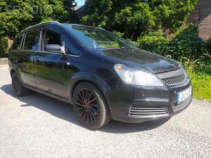 Melns Opel Zafira 2005 Rīga, ar dzinēja tilpumu 1.90 L un nobraukumu 335 tūkst. km par 800 €, foto 3 vietnē AUTOMOTO.COM.LV