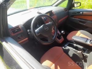 Melns Opel Zafira 2005 Rīga, ar dzinēja tilpumu 1.90 L un nobraukumu 335 tūkst. km par 800 €, foto 6 vietnē AUTOMOTO.COM.LV