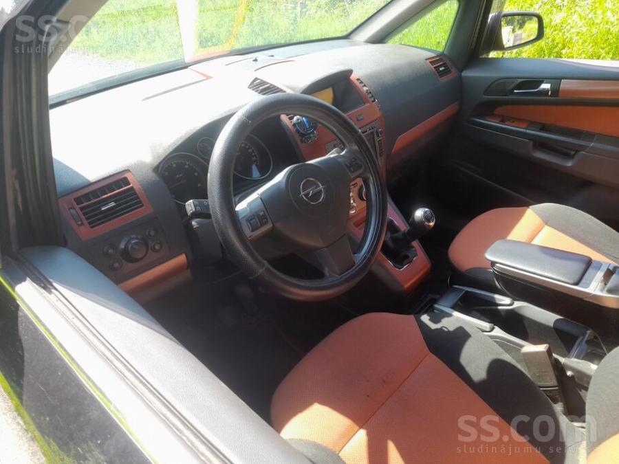 Melns Opel Zafira 2005 Rīga, ar dzinēja tilpumu 1.90 L un nobraukumu 335 tūkst. km par 800 €, foto 6 vietnē AUTOMOTO.COM.LV