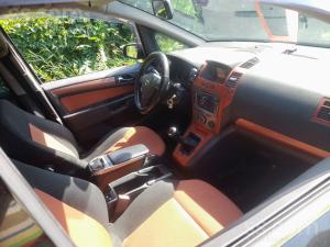 Melns Opel Zafira 2005 Rīga, ar dzinēja tilpumu 1.90 L un nobraukumu 335 tūkst. km par 800 €, foto 7 vietnē AUTOMOTO.COM.LV