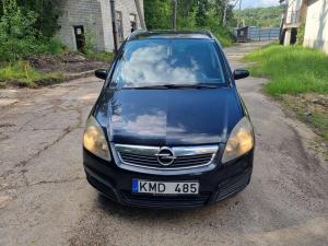Melns Opel Zafira 2005 Kauņa, ar dzinēja tilpumu 1.91 L un nobraukumu 357 tūkst. km par 1300 €, foto 3 vietnē AUTOMOTO.COM.LV