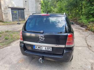 Melns Opel Zafira 2005 Kauņa, ar dzinēja tilpumu 1.91 L un nobraukumu 357 tūkst. km par 1300 €, foto 6 vietnē AUTOMOTO.COM.LV