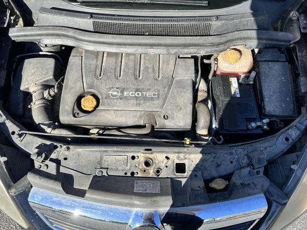 Melns Opel Zafira 2005 Klaipėda, ar dzinēja tilpumu 1.91 L un nobraukumu 268 tūkst. km par 1300 €, foto 8 vietnē AUTOMOTO.COM.LV