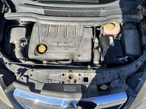Black Opel Zafira 2005 in Klaipeda, with an engine capacity of 1.91 L and mileage of 268 thousand km for 1300 €, photo 9 on AUTOMOTO.COM.LV