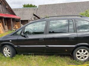 Melns Opel Zafira 2005 Druskininkai, ar dzinēja tilpumu 2.17 L un nobraukumu 305 tūkst. km par 500 €, foto 3 vietnē AUTOMOTO.COM.LV