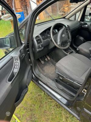 Melns Opel Zafira 2005 Druskininkai, ar dzinēja tilpumu 2.17 L un nobraukumu 305 tūkst. km par 500 €, foto 8 vietnē AUTOMOTO.COM.LV
