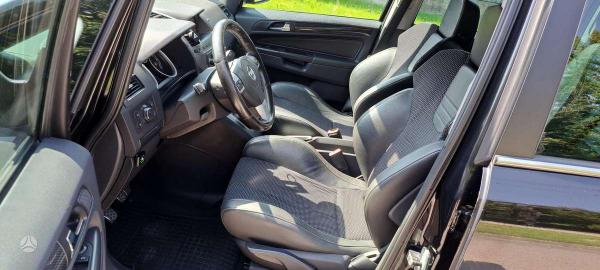 Black Opel Zafira 2005 in Kaunas, with an engine capacity of 2.00 L and mileage of 234 thousand km for 3800 €, photo 8 on AUTOMOTO.COM.LV