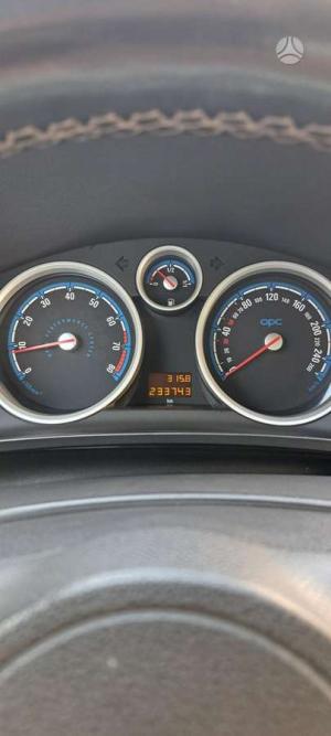 Melns Opel Zafira 2005 Kauņa, ar dzinēja tilpumu 2.00 L un nobraukumu 234 tūkst. km par 3800 €, foto 11 vietnē AUTOMOTO.COM.LV