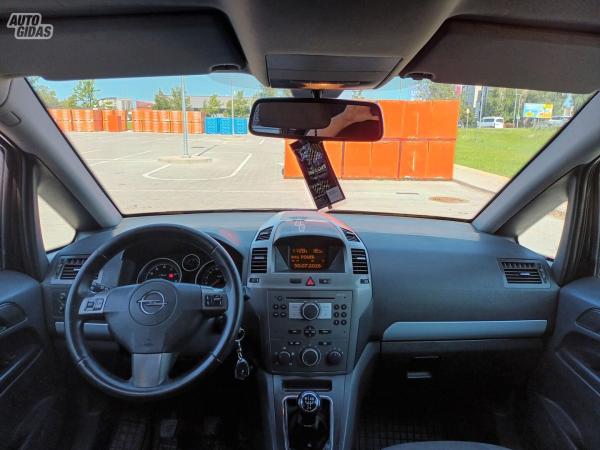 Black Opel Zafira 2005 in Telschi, with an engine capacity of 1.80 L and mileage of 300 thousand km for 1900 €, photo 7 on AUTOMOTO.COM.LV