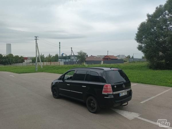 Black Opel Zafira 2005 in Telschi, with an engine capacity of 1.80 L and mileage of 300 thousand km for 1900 €, photo 7 on AUTOMOTO.COM.LV