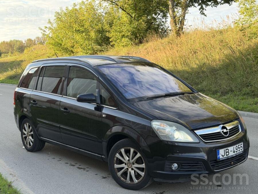 Черный Опель Зафира 2005 в Даугавпилс, объемом двигателя 1.80 л и пробегом 325 тыс. км за 1500 €, фото 1 на AUTOMOTO.COM.LV