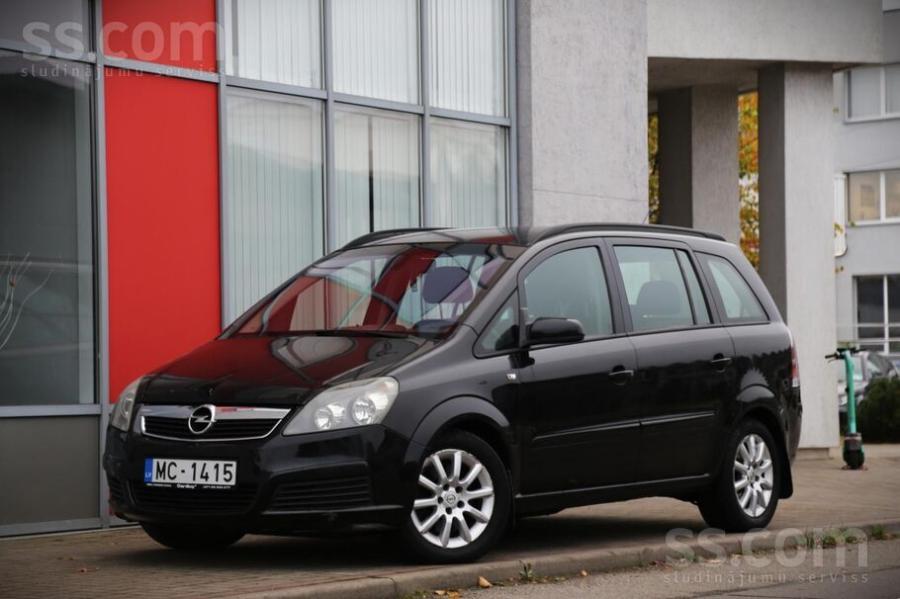 Black Opel Zafira 2005 in Riga, with an engine capacity of 1.90 L and mileage of 199 thousand km for 2495 €, photo 1 on AUTOMOTO.COM.LV