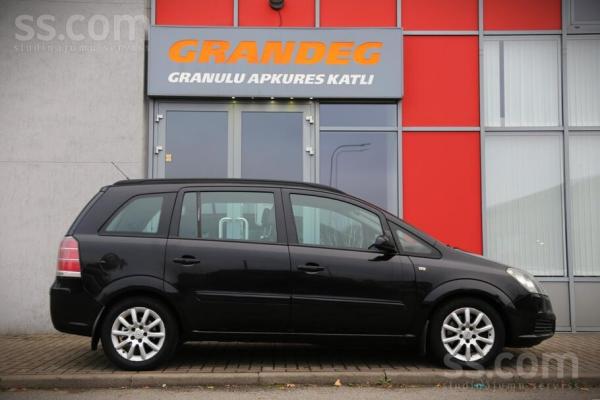 Melns Opel Zafira 2005 Rīga, ar dzinēja tilpumu 1.90 L un nobraukumu 199 tūkst. km par 2495 €, foto 4 vietnē AUTOMOTO.COM.LV