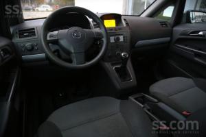 Black Opel Zafira 2005 in Riga, with an engine capacity of 1.90 L and mileage of 199 thousand km for 2495 €, photo 10 on AUTOMOTO.COM.LV