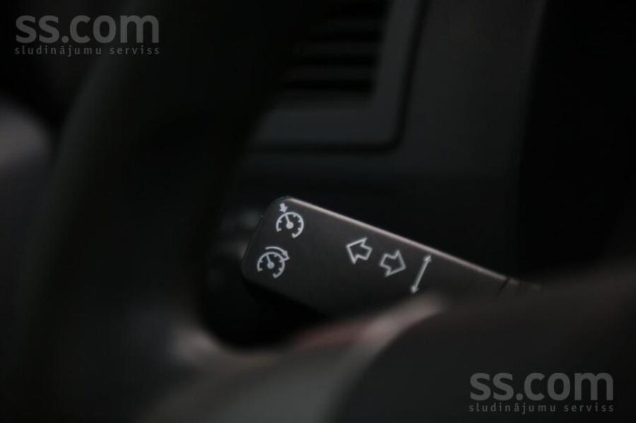 Black Opel Zafira 2005 in Riga, with an engine capacity of 1.90 L and mileage of 199 thousand km for 2495 €, photo 18 on AUTOMOTO.COM.LV