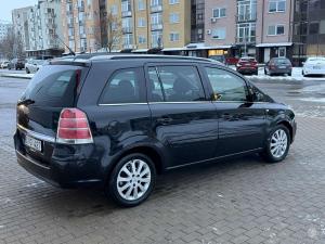Black Opel Zafira 2006 in Vilnius, with an engine capacity of 2.20 L and mileage of 200 thousand km for 1450 €, photo 7 on AUTOMOTO.COM.LV