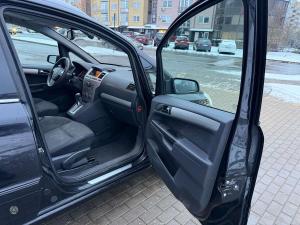 Black Opel Zafira 2006 in Vilnius, with an engine capacity of 2.20 L and mileage of 200 thousand km for 1450 €, photo 17 on AUTOMOTO.COM.LV